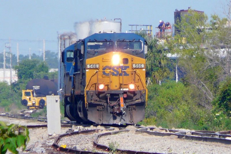 CSX 566